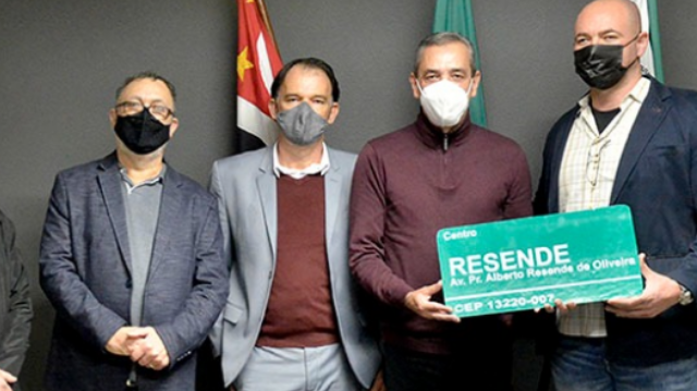 Av. Projetada passa a se chamar “Avenida Pastor Alberto Resende de ...