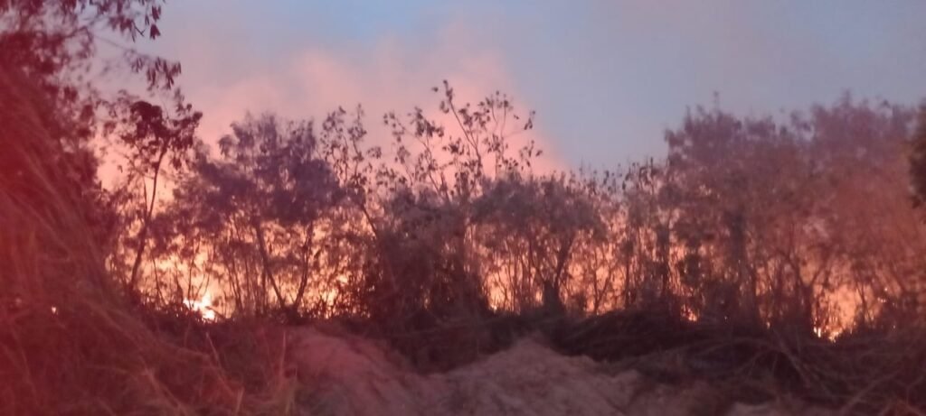 Equipe GBCV de Várzea Paulista apaga incêndio no bairro Ponte Seca – POP TV